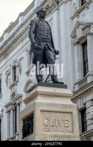 Historic statue of Robert Clive of India outside the Foreign ...