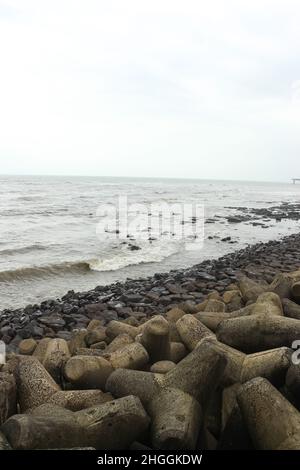 Seaside of Mumbai, Marine line, city view, Maharashtra, India Stock ...