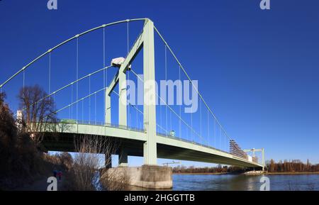 Rodenkirchen motorway bridge over the Rhine, Rodenkirchen quarter ...