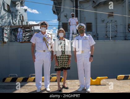 From left, Royal Navy Capt. Simon Staley, U.K. Defense Attaché to Japan ...