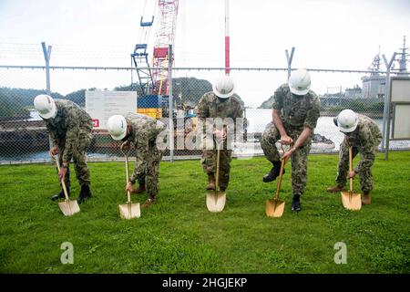 YOKOSUKA, Japan (Aug. 18, 2021) — From left to right, Cmdr. Brian ...