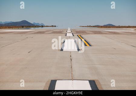 The immaculate runway centerline at the Southwest Regional Spaceport ...