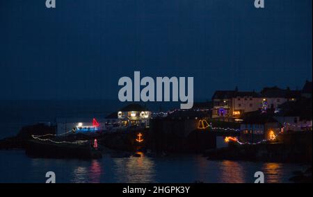 The Coverack annual Christmas lights. Cornish fishing village Stock ...