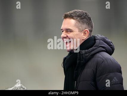 Manchester United head coach Marc Skinner speaks to Manchester United's ...