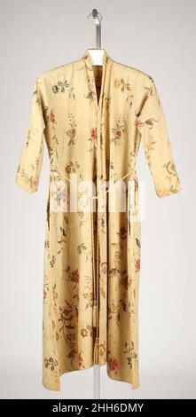 This 18th-century banyan is a loose-fitting men's garment demonstrating ...