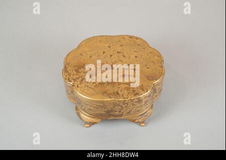 Legged Box with Design of Bush Clover along a Stream, 18th century ...