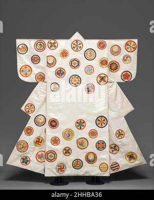 Noh Costume (Nuihaku) with Scattered Crests, Japan, Edo period (1615 ...