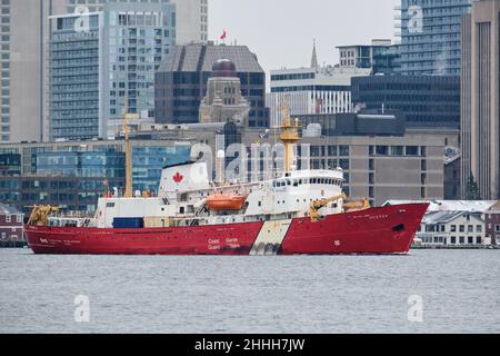 "Hero" Class Canadian Coast Guard mid-shore patrol vessel Private ...