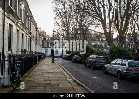 Merrick Square lined with Victorian terrace townhouses, Southwark ...
