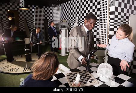Businesspeople solving conundrums Stock Photo - Alamy