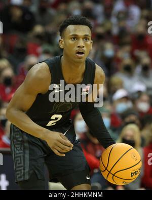 Michigan State guard Tyson Walker, center, shoots against Maryland ...