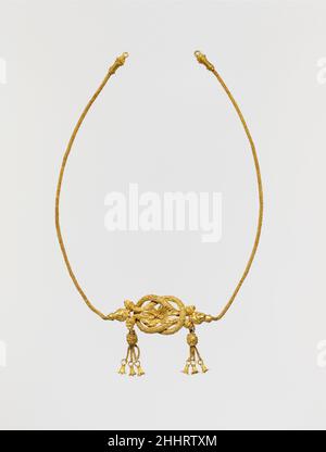 Gold fillet with a Herakles knot, late 4th–3rd century B.C Stock Photo ...