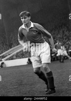 Jimmy Dickinson Portsmouth football player 1946-1965, Jimmy Dickinson ...