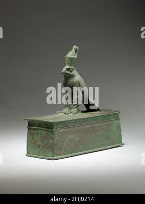 Falcon surmounting box for an animal mummy, 664–30 B.C Stock Photo - Alamy