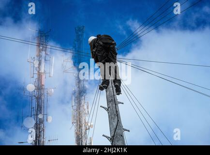 5G antenna pole for 5G telephone and internet communication, IOT ...