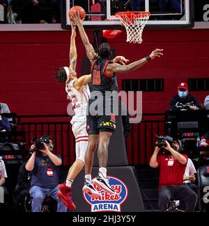Maryland forward Julian Reese (10) during an NCAA college basketball ...