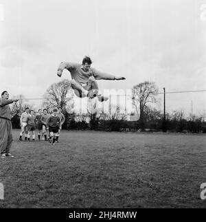 1960 1961 Tottenham Hotspur Double Winning Season.Spurs team return to ...