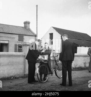Republic of Ireland customs officer at border town Pettigo which ...