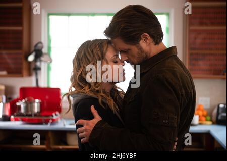 BRAZEN (2022) SAM PAGE ALYSSA MILANO MONIKA MITCHELL (DIR) NETFLIX ...