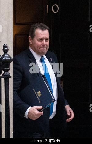 27/01/2022. London, UK. Government Chief Whip Mark Spencer leaves ...