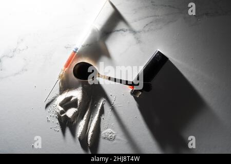 Syringes, drugs, heroin, and cooked Stock Photo - Alamy