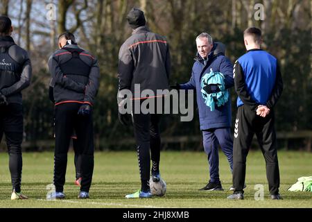 Oldham, UK. 27th Jan, 2022. OLDHAM, UK. JAN 27TH John Sheridan (Head ...