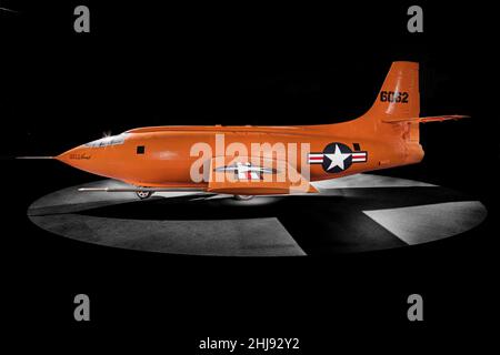 Glamorous Glennis. The Bell X-1 "Glamorous Glennis" with, left to right ...