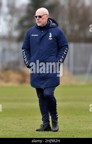 Tommy Wright (Assistant Head Coach) of Oldham Athletic during training ...
