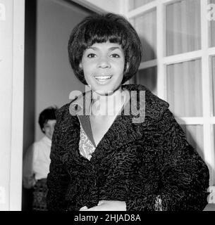 SINGER SHIRLEY BASSEY PICTURED AT LONDON CLUB IN 1963 ; 11 FEBRUARY ...
