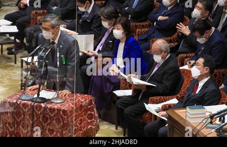 Shigeru Omi, chairman of a government subcommittee on the coronavirus ...