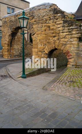 Newport Arch, Lincoln, Roman Sites, most famous, Roman remain Lincoln ...