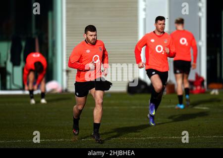 England's Luke Cowan-Dickie (left) scores a try during the Quilter ...