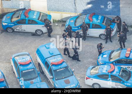 Brazilian police (State Police Militia - Policia Militar) on duty and ...