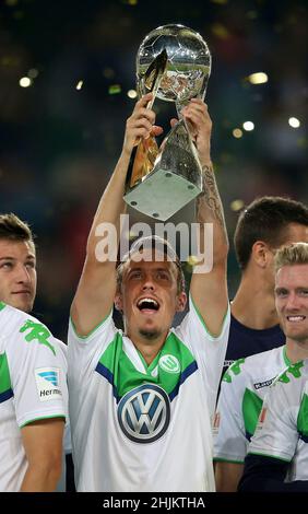 Wolfsburg, Deutschland. 01st Aug, 2015. firo: 01.08.2015 Fuvuball, 1 ...