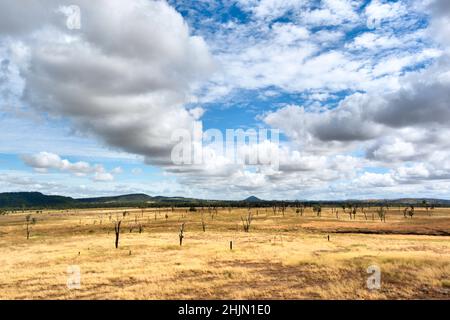 Following the Inland Defence Road through Camboon Queensland Australia ...