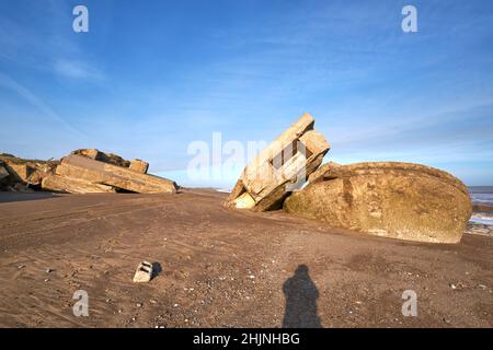 ww2 bunker coastal defence in Lepe Hampshire Stock Photo - Alamy