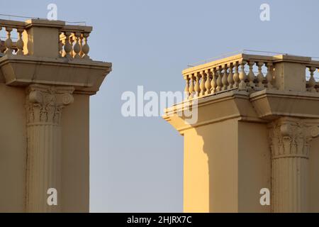 White concrete pillar during daytime Stock Photo - Alamy