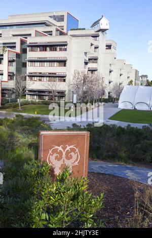 Jacobs School of Engineering Building Exterior Modern Architecture ...