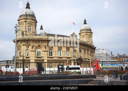 Large Victorian buildings in Hull, Yorkshire, UK Stock Photo - Alamy