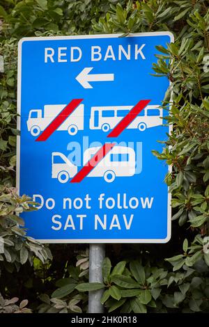 Do Not Follow Sat Nav Narrow Bridge sign - UK Stock Photo - Alamy