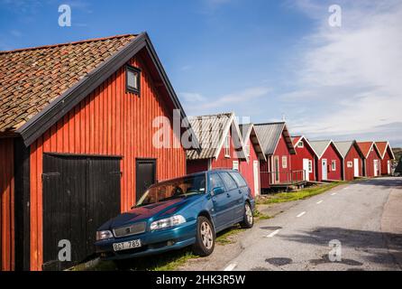 Sweden, Bohuslan, Hamburgsund, red fishing shacks Stock Photo - Alamy