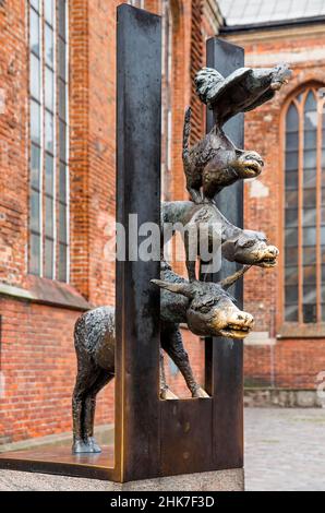 Sculpture of Bremen musicians. Riga, Latvia Stock Photo - Alamy