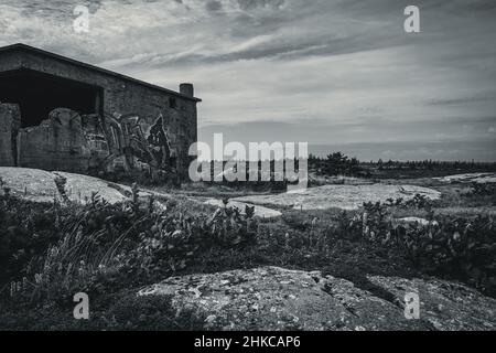 crumbling ruins of WW2 era lookout bunker Stock Photo - Alamy