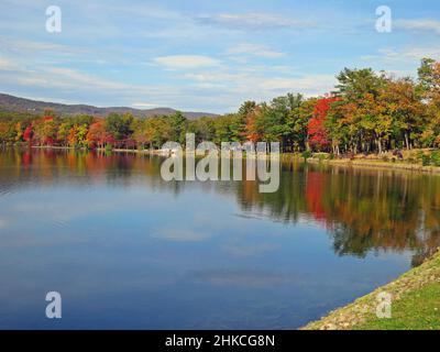 Beautiful autumn view with the Hessian Lake at Bear Mountain State Park ...