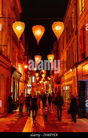 France, Aisne (02), Laon, medieval city, The pedestrian street in Laon ...