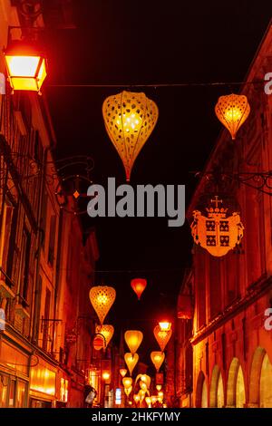 France, Aisne (02), Laon, medieval city, The pedestrian street in Laon ...