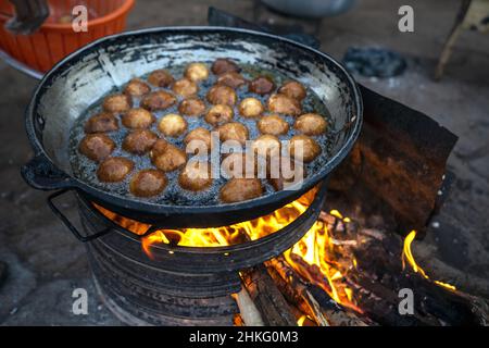 Benin, Natitingou, fritters for breakfast Stock Photo - Alamy