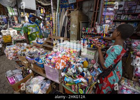 Benin, Cotonou, The Dantokpa market is the largest in West Africa Stock ...