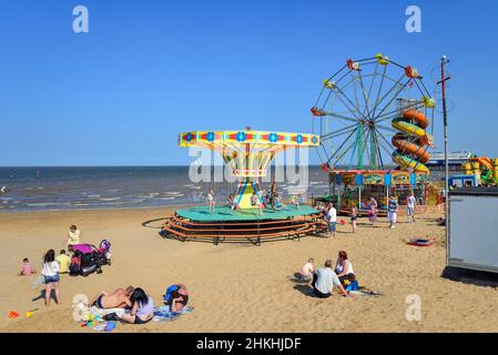 Funfair rides on Cleethorpes Beach, Cleethorpes, Lincolnshire, England ...