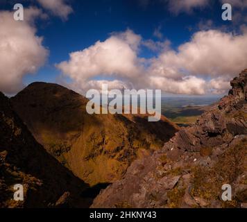Spectacular McGillycuddy Reeks mountains in morning light Stock Photo ...